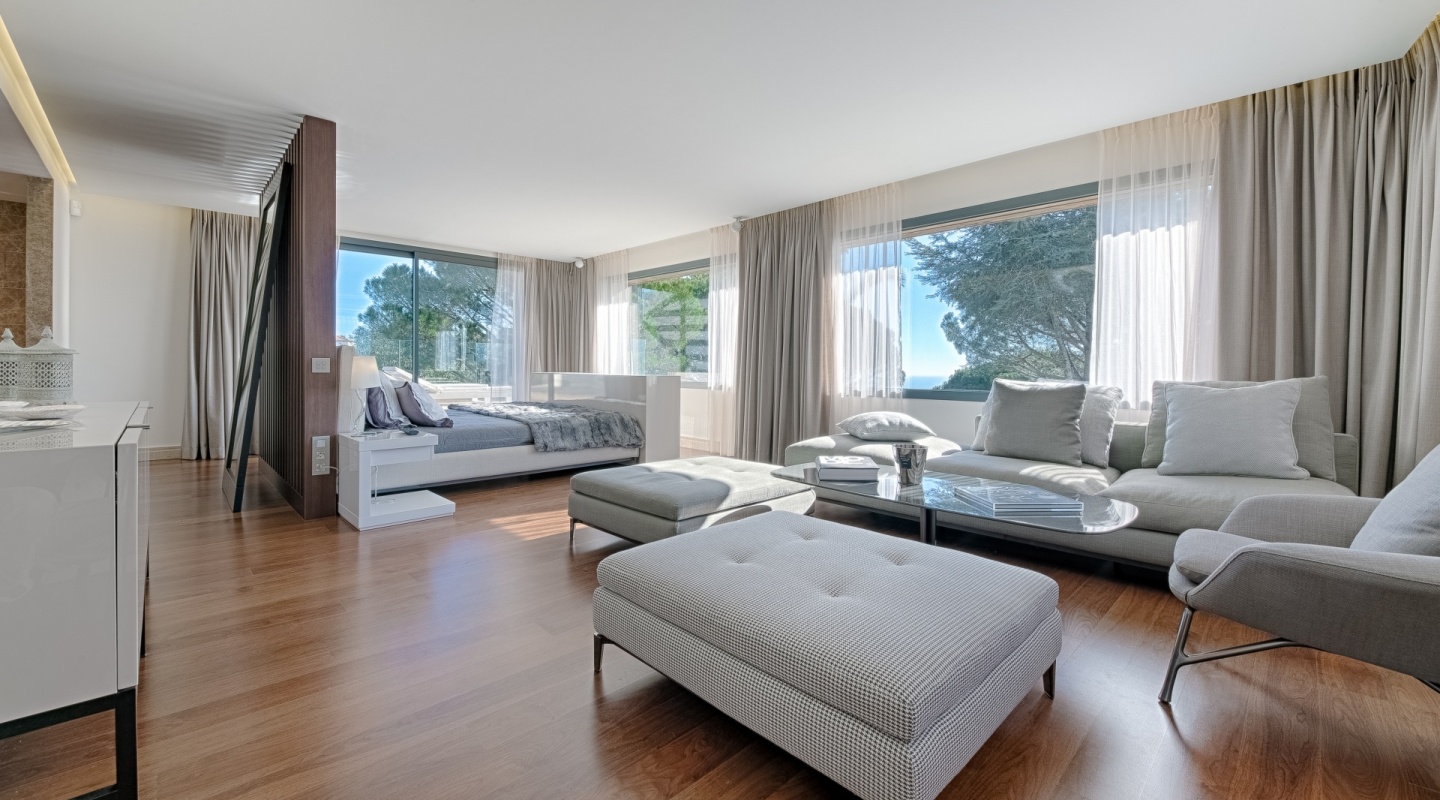 Contemporary Luxury House in Cannes, Cote d'Azur, France for Sale